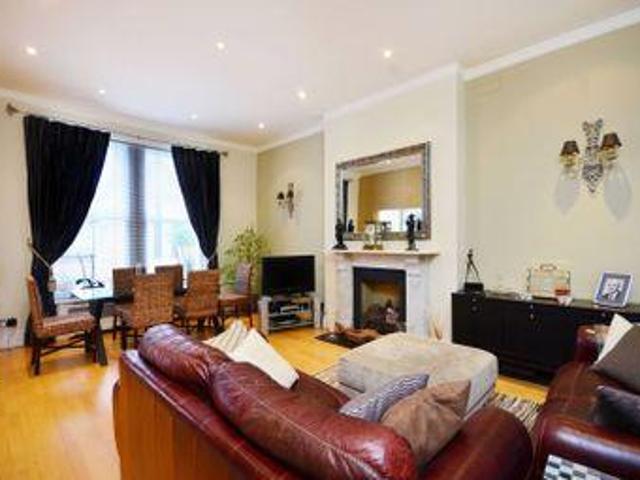 2 Bedrooms Flat for rent in Sinclair Road, Brook Green, London W14