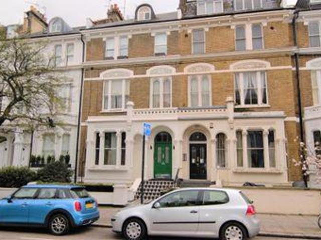 2 Bedrooms Flat for rent in Sinclair Road, Hammersmith W14