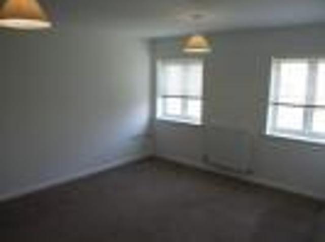 2 Bedrooms Flat for rent in Sirich House, Colchester CO2
