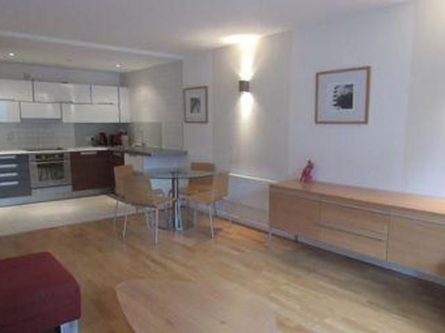 2 Bedrooms Flat for rent in Skyline Central 1, City Centre M4