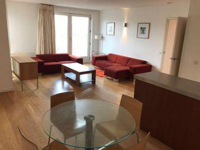 2 Bedrooms Flat for rent in Skyline Central, 50 Goulden Street, Manchester M4