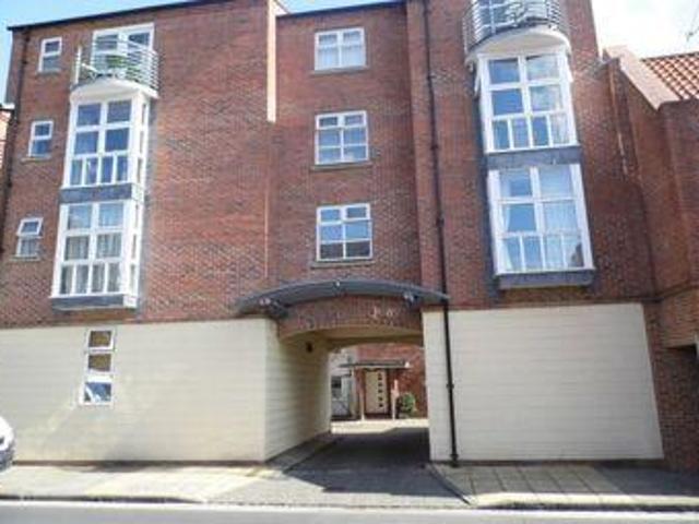 2 Bedrooms Flat for rent in Skeldergate, York YO1
