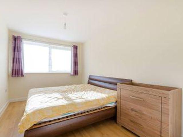2 Bedrooms Flat for rent in Skerne Road, Kingston KT2