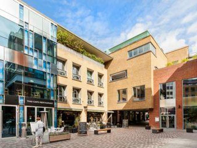 2 Bedrooms Flat for rent in Slingsby Place, London WC2E