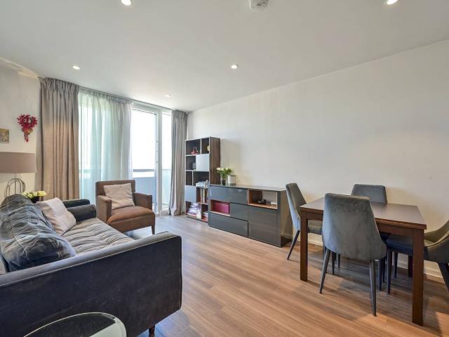 2 Bedrooms Flat for Rent in Spectrum Way | Foxtons