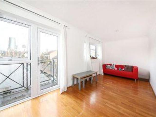 2 Bedrooms Flat for rent in Spindrift Avenue, Isle Of Dogs, London E14