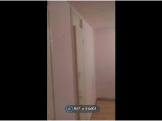 2 Bedrooms Flat for rent in Spitfire, London NW9