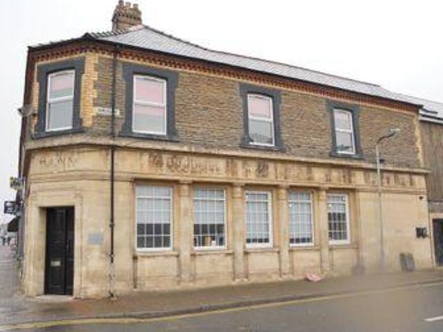 2 Bedrooms Flat for rent in Splott Road, Splott, Cardiff CF24