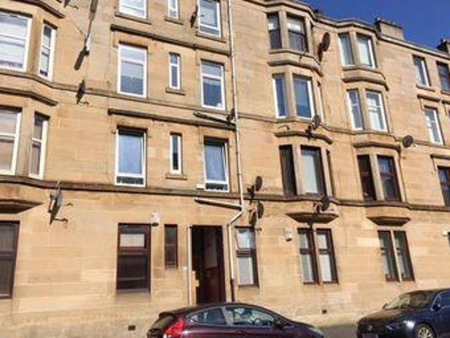2 Bedrooms Flat for rent in Springburn Road, Springburn, Glasgow G21