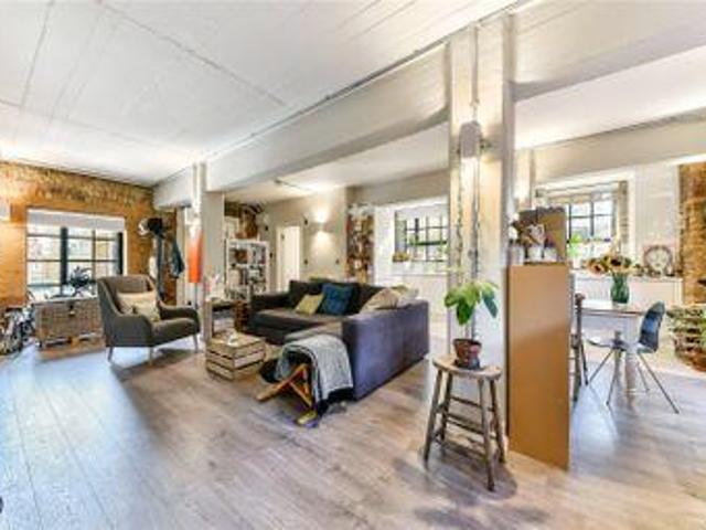 2 Bedrooms Flat for rent in Springfield House, 5 Tyssen Street, London E8
