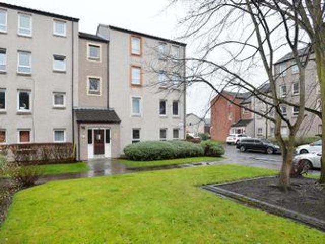 2 Bedrooms Flat for rent in Springfield, Leith, Edinburgh EH6
