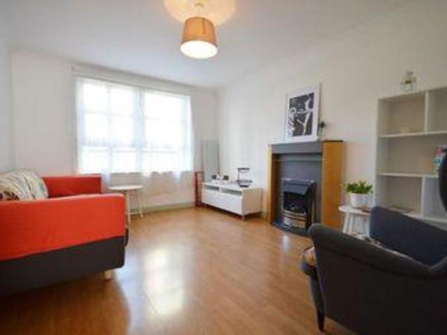 2 Bedrooms Flat for rent in Springfield Street, Edinburgh EH6