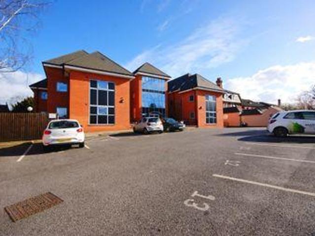 2 Bedrooms Flat for rent in St. Catherines, Lincoln LN5
