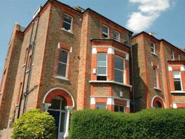2 Bedrooms Flat for rent in St. Ann´s Crescent, London SW18