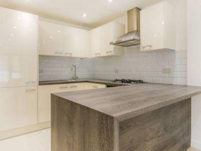 2 Bedrooms Flat for rent in St Anne´s Row, Canary Wharf, London E14