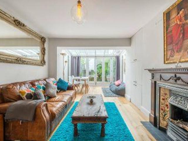 2 Bedrooms Flat for rent in St Anns Villas, Kensington, London W11