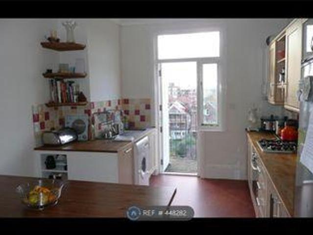 2 Bedrooms Flat for rent in St Aubyns, Hove BN3