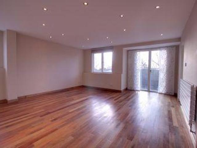 2 Bedrooms Flat for rent in St. Augustines Court, St. Augustines Road, Edgbaston B16