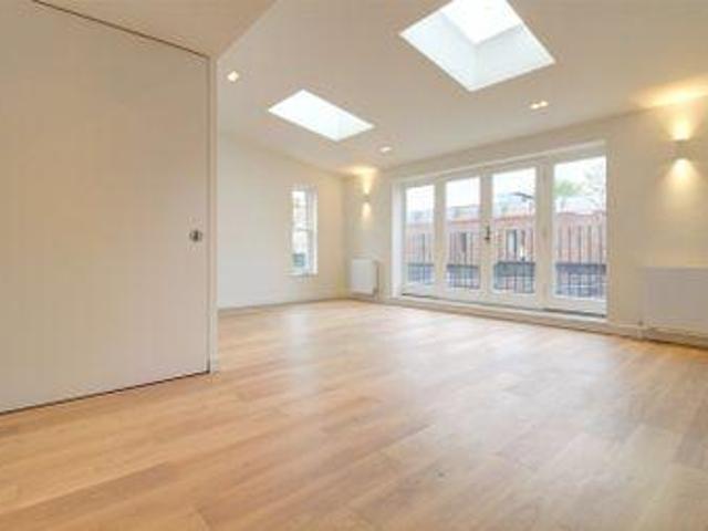 2 Bedrooms Flat for rent in St Augustines Road, Camden, London NW1