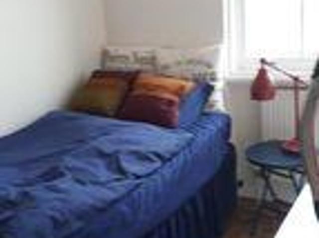 2 Bedrooms Flat for rent in St George´s Drive, London SW1V