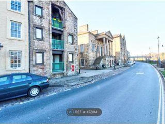 2 Bedrooms Flat for rent in St. Georges Quay, Lancaster LA1