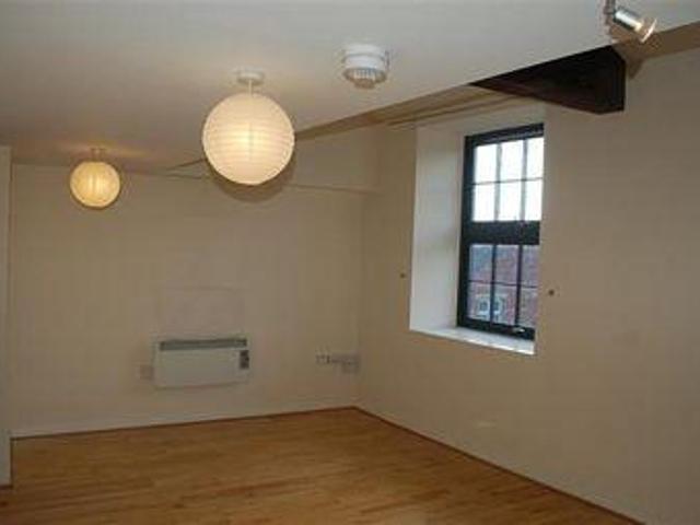 2 Bedrooms Flat for rent in St Georges Street, Bolton BL1
