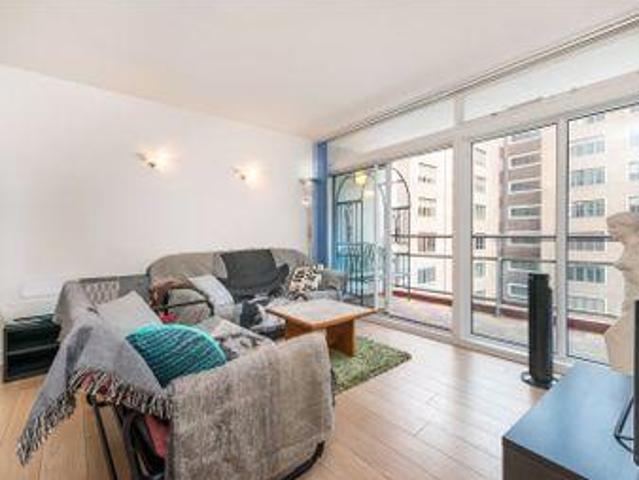 2 Bedrooms Flat for rent in St. Giles High Street, London WC2H