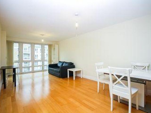 2 Bedrooms Flat for rent in St. Davids Square, London E14