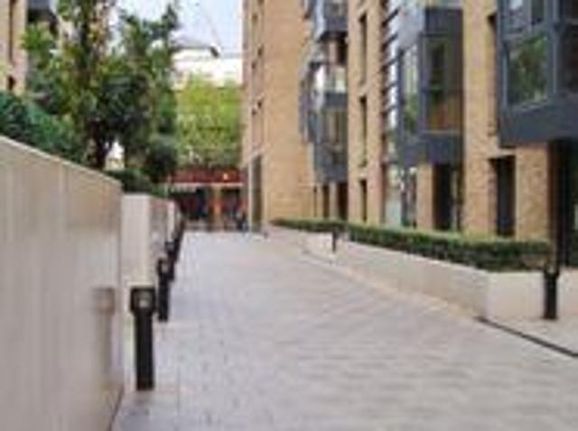 2 Bedrooms Flat for rent in St. John´s Walk, Birmingham B5