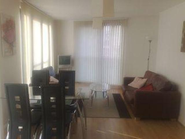 2 Bedrooms Flat for rent in St. John´s Walk, Birmingham B5