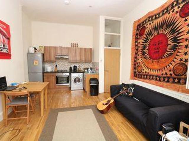 2 Bedrooms Flat for rent in St Johns Grove, Archway N19