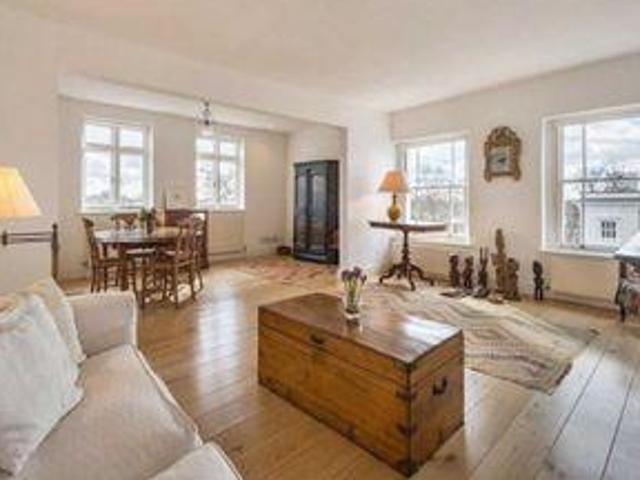 2 Bedrooms Flat for rent in St. Johns Wood Park, London NW8