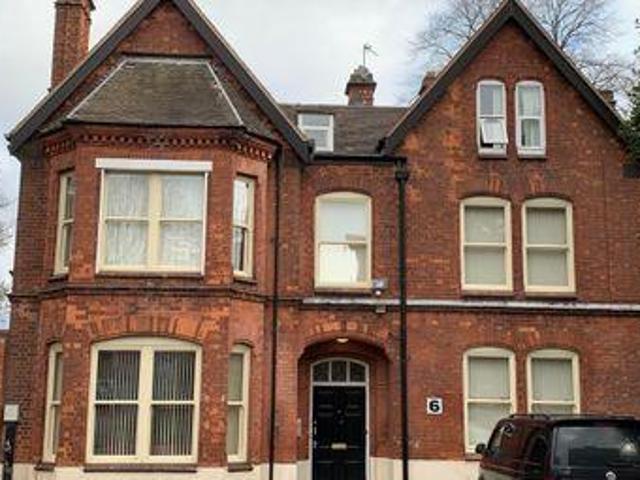 2 Bedrooms Flat for rent in St. James´s Road, Dudley DY1