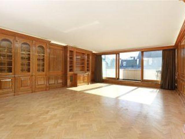 2 Bedrooms Flat for rent in St. James´s Square, St. James´s, London SW1Y