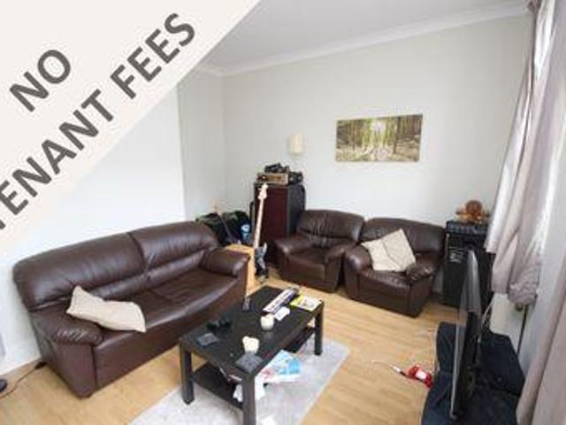 2 Bedrooms Flat for rent in St. James´s Street, London E17