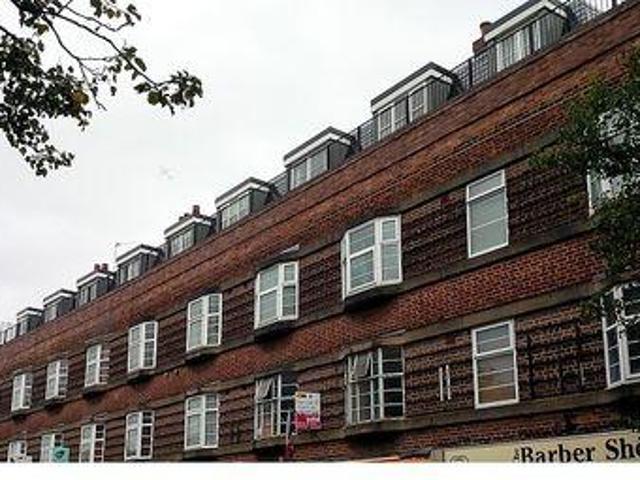 2 Bedrooms Flat for rent in St. James Road, Surbiton KT6