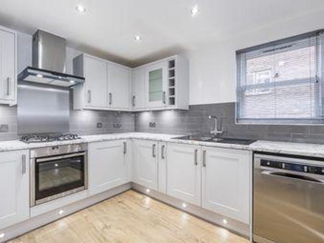 2 Bedrooms Flat for rent in St. James Road, Surbiton KT6