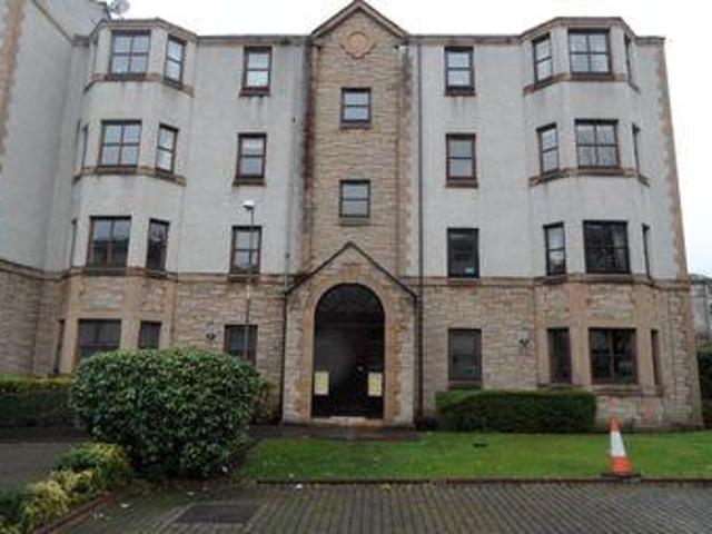 2 Bedrooms Flat for rent in St Leonards Lane, Newington, Edinburgh EH8
