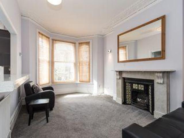 2 Bedrooms Flat for rent in St Luke´s Avenue, Clapham, London SW4