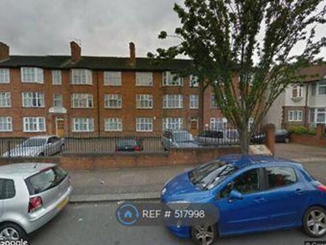 2 Bedrooms Flat for rent in St. Margarets Road, Edgware HA8