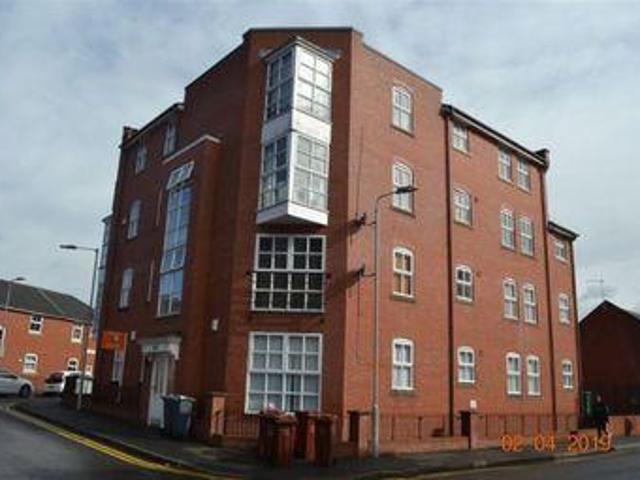 2 Bedrooms Flat for rent in St Mary`S Street, Hulme, Manchester M15