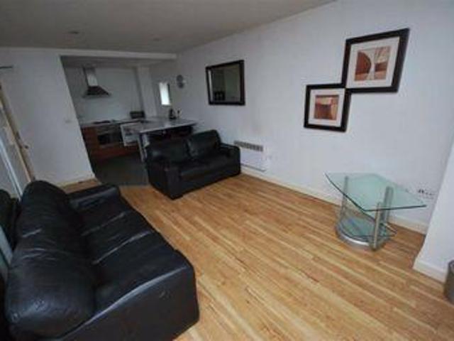 2 Bedrooms Flat for rent in St. Mary Street, Salford M3