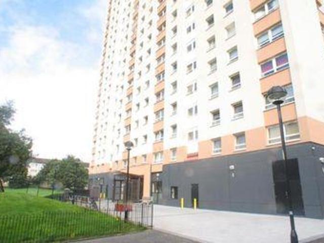 2 Bedrooms Flat for rent in St. Mungo Place, Glasgow, Lanarkshire G4