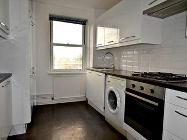 2 Bedrooms Flat for rent in St. Patricks Court, Bathwick, Bath BA2