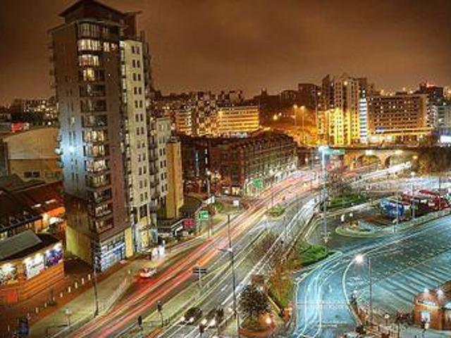 2 Bedrooms Flat for rent in St. Peters Place, Leeds LS9