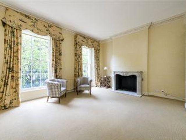 2 Bedrooms Flat for rent in St Petersburgh Place, London W2