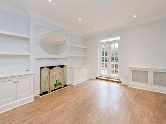 2 Bedrooms Flat for rent in St. Quintin Avenue, London W10