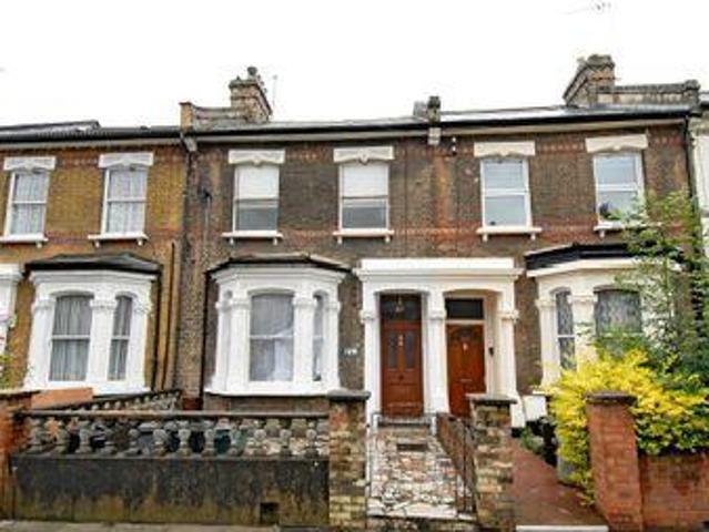 2 Bedrooms Flat for rent in St Thomas´s Road, Islington, London N4