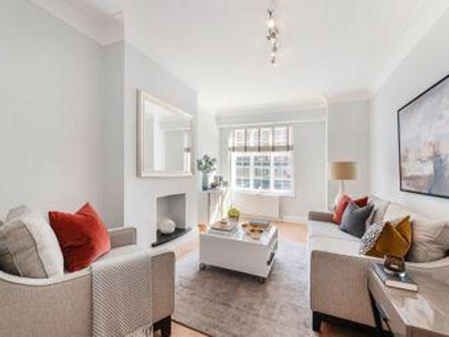2 Bedrooms Flat for rent in Stafford Court, Kensington High Street, Kensington, London W8