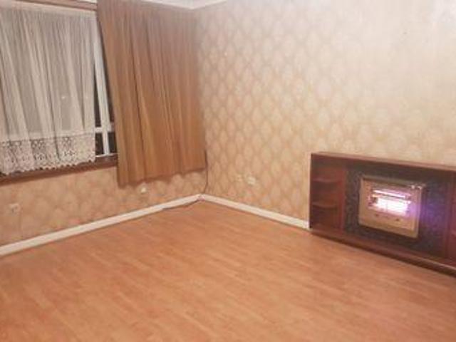 2 Bedrooms Flat for rent in Staines Road, Ilford IG1